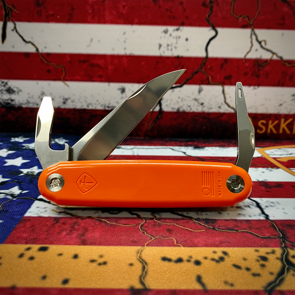 The Alchesay™ Knife - American Service Knife